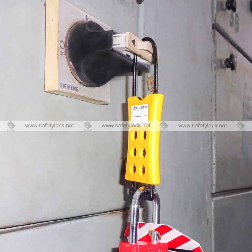 Di-Electric Pop-Up Lockout Hasp with 3 mm Shackle | E-Square