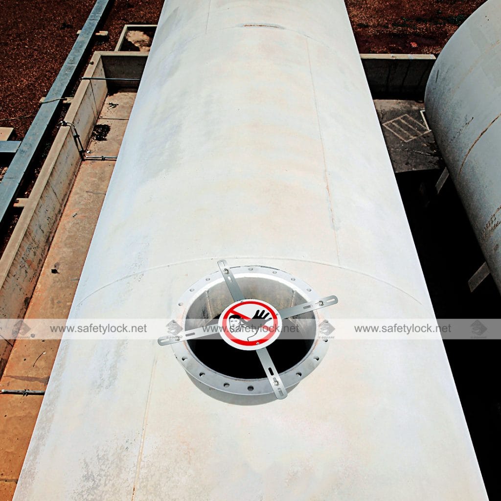 Stainless Steel Barrier for Confined Space Opening | E-Square