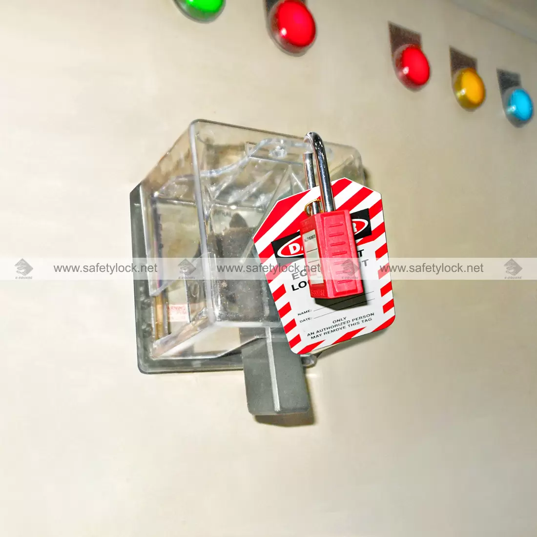 Lever Electrical Panel Schneider Electric / Square D AL2820 Operating